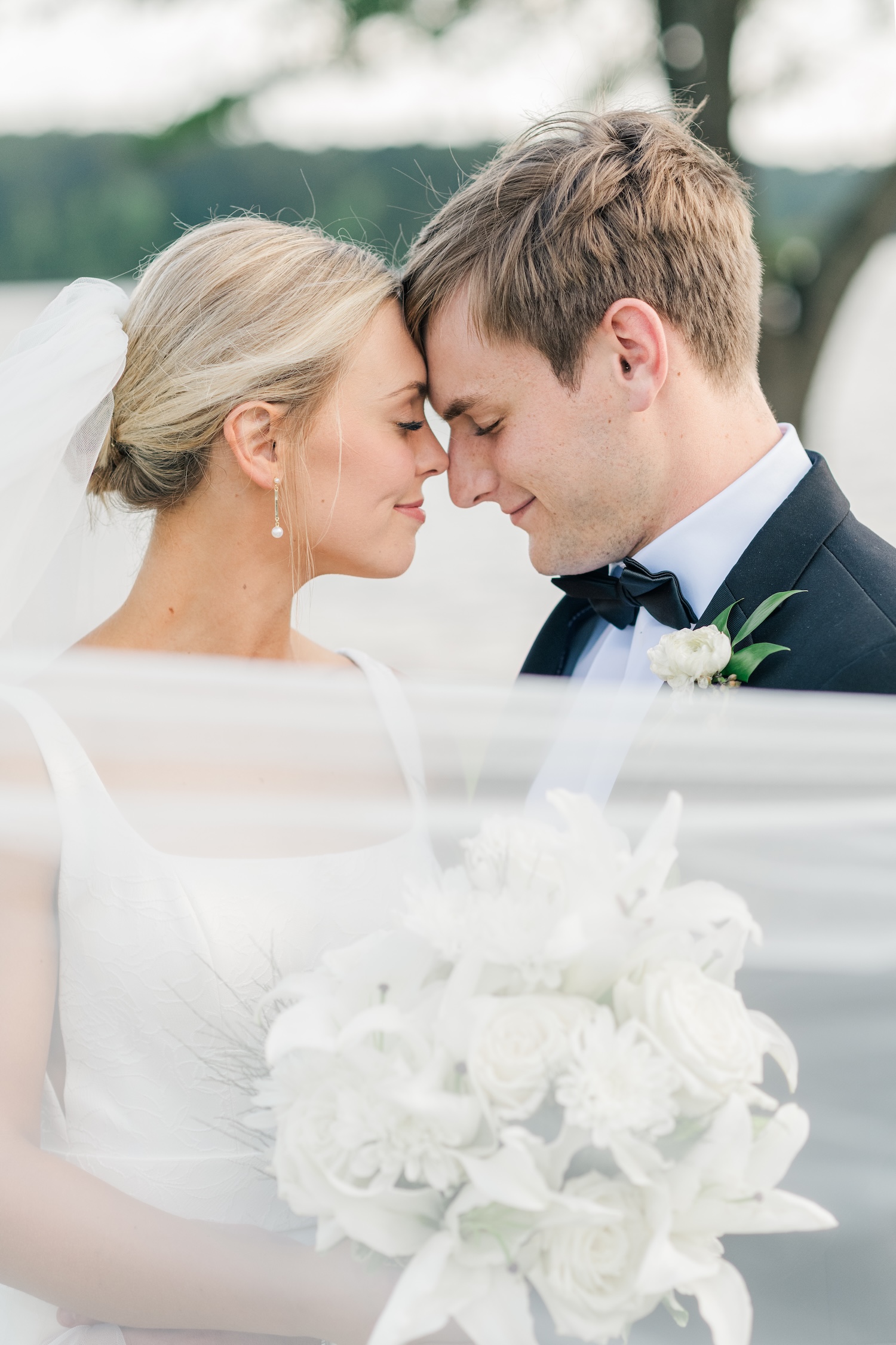 How to Photograph a Wedding day: Bride and Groom Portraits ...
